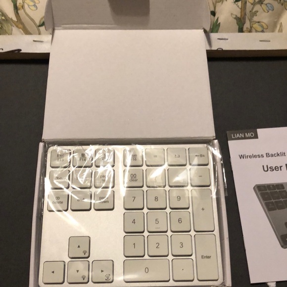 luan mo | Computers, Laptops & Parts | Wireless Numeric Keypad | Poshmark